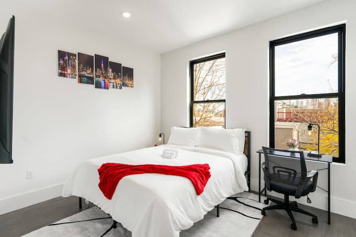Penthouse 2br · Rooftop Nyc Views · 10-min To Nyc - Jersey City, NJ