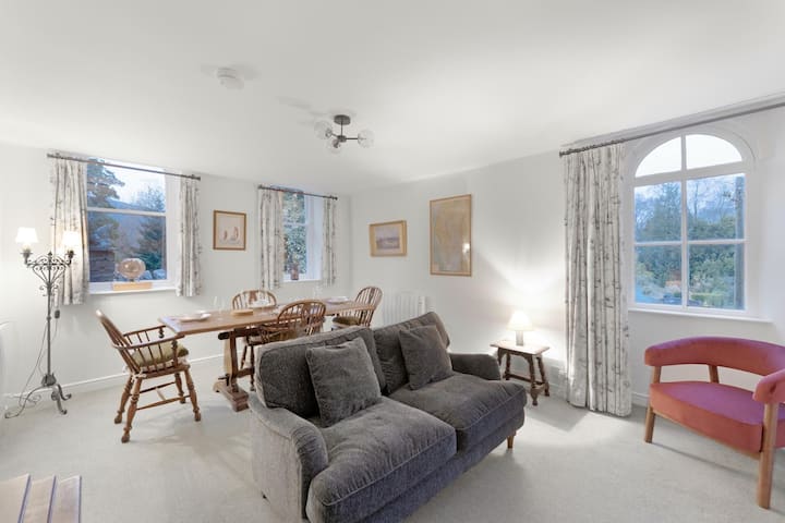 Fell Sett, Sleeps 4, Central Ambleside - Ambleside