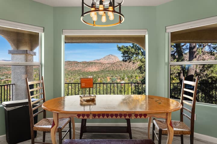 Cozy & Charming Sedona Escape - Sedona, AZ