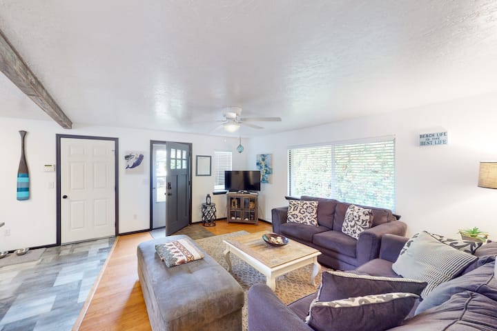 Dog-friendly Home With A Patio Near Siletz Bay - W - Lincoln City, OR