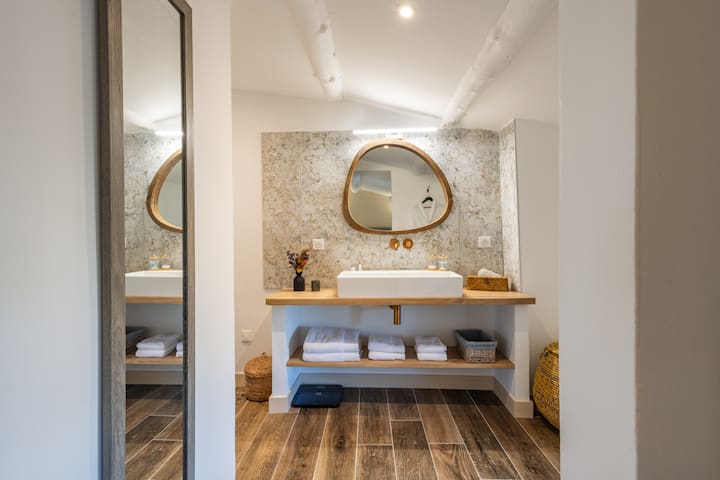 Elegance Dorée & Terrasse Privée Avec Vue - Bonnieux