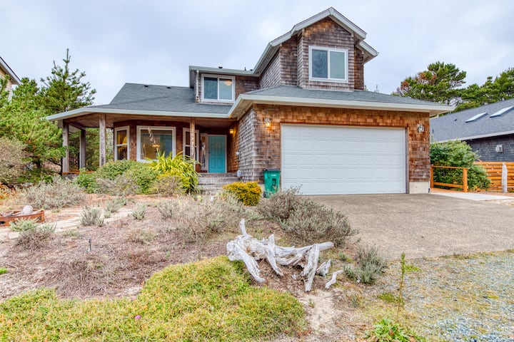 Family- And Dog-friendly Home Near The Beach With - Rockaway Beach, OR
