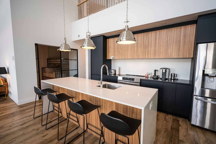 Condo De Luxe Le Penthouse Vec Vue Et Piscine - Charlevoix