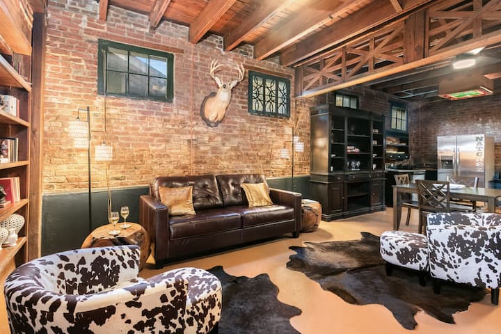 Beekman Place | 3/3, Walk To Downtown - Natchez, MS