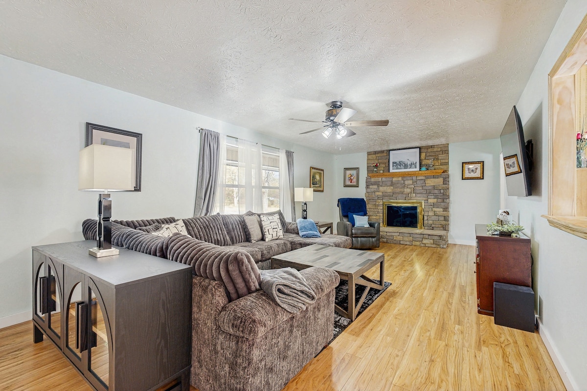 Maison sereine avec cour clôturée, wifi, jeux - Cabanes à louer à Cosby ...