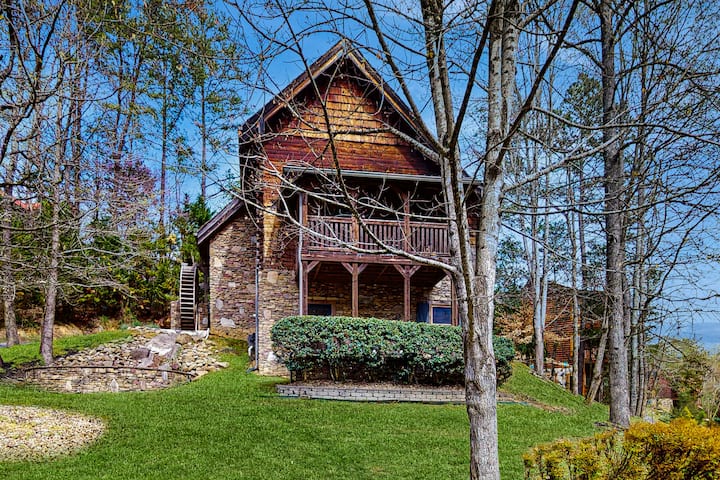 Beautiful Cabin, Sleeps 9・hot Tub・picnic Area - Tennessee