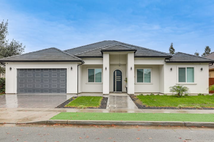 Sip, Dine & Unwind: Spacious Lodi Gem W/ Patio! - Lodi, CA