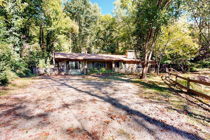 Peaceful Home With Dock, Wi-fi, Poker Table, Hot T - Townsend, TN