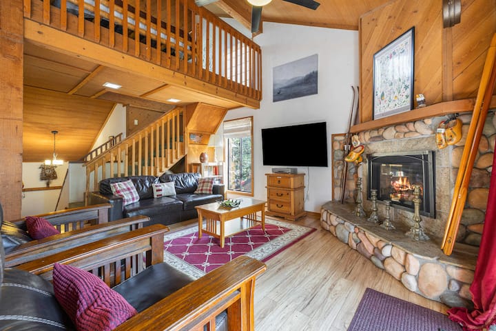 Sierra Swiss Chalet @ Bretz Mill - Pool & Spa - Shaver Lake, CA