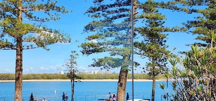 Beachfront Apartment Cerulean Unit 1 - Caloundra