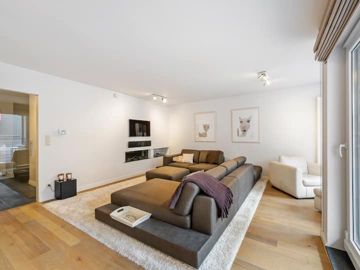 Appartement De Luxe Avec 4 Chambres Et Terrasse - Blankenberge