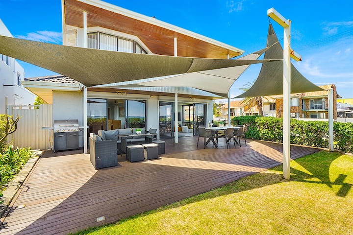 New ! Sunsets & Sea Breezes – 10m To The Beach - Australie