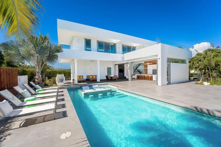 Luxurious Elite Villa W/pool And Beach Access (12) - Turks and Caicos Islands