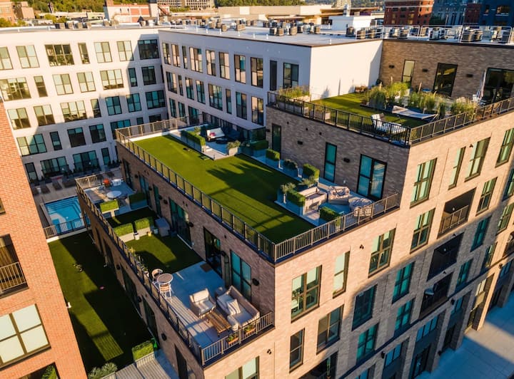 Walkable Downtown Studio Near Findlay Market - Covington, KY