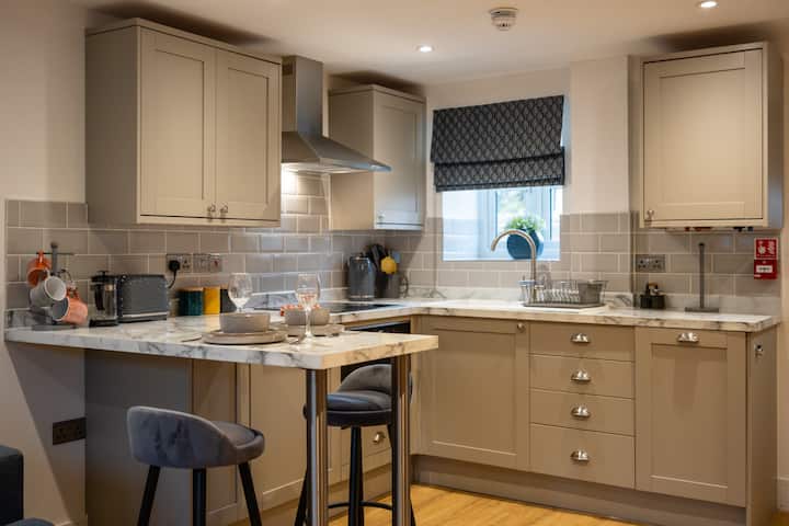 Beautiful One Bedroom Cottage In Cerney Wick - Cirencester