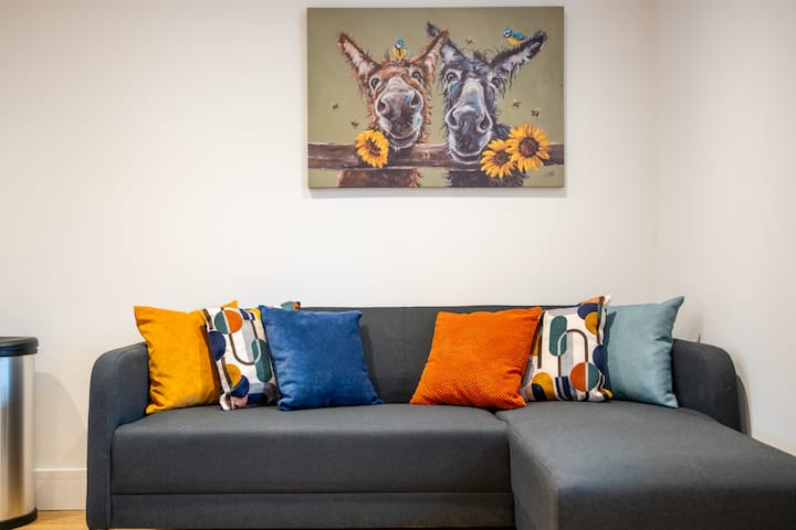 The Alehouse Retreat, The Crown Inn - Cirencester