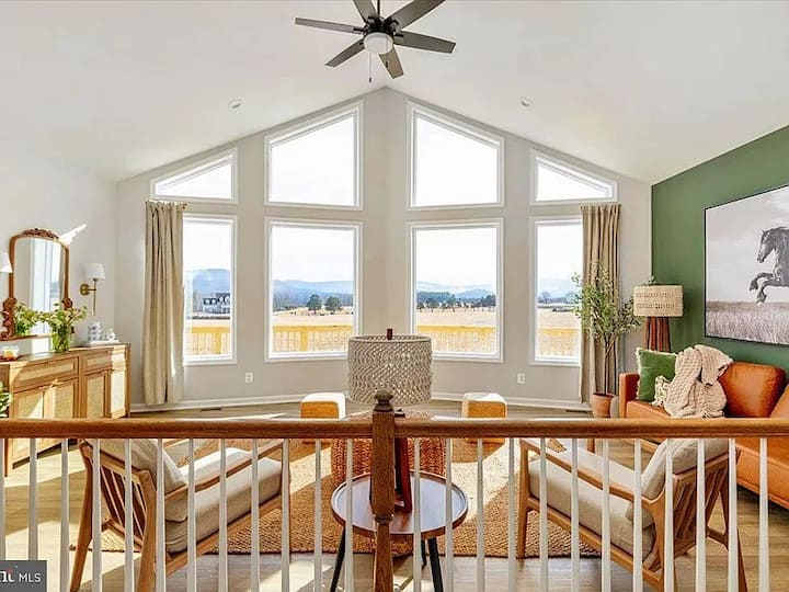 Luxury Shenandoah Mountain Escape - Strasburg, VA