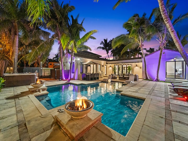 Spacious Home W/ Heated Pool & Jacuzzi - The Bahamas