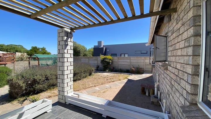 From Queen Bed To Walk On The Beach - Saint Helena Bay