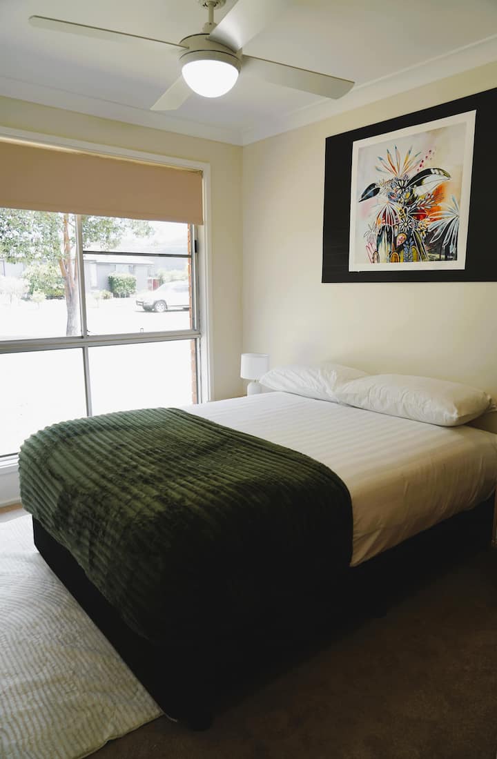 Denman Stay - Worker Friendly & Great Value - Denman