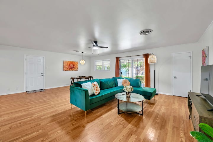 Temple House King Bd, Free Parking, Outdoor Seatin - Temple, TX