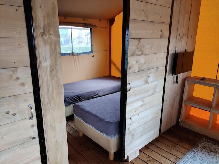 Tente De Glamping En Bordure De Forêt - Urk
