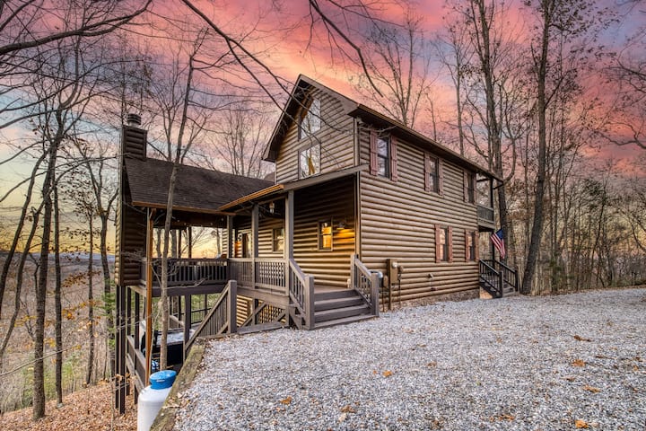 The Looking Glass - Pets-view-fireplaces-hot Tub - Blue Ridge, GA