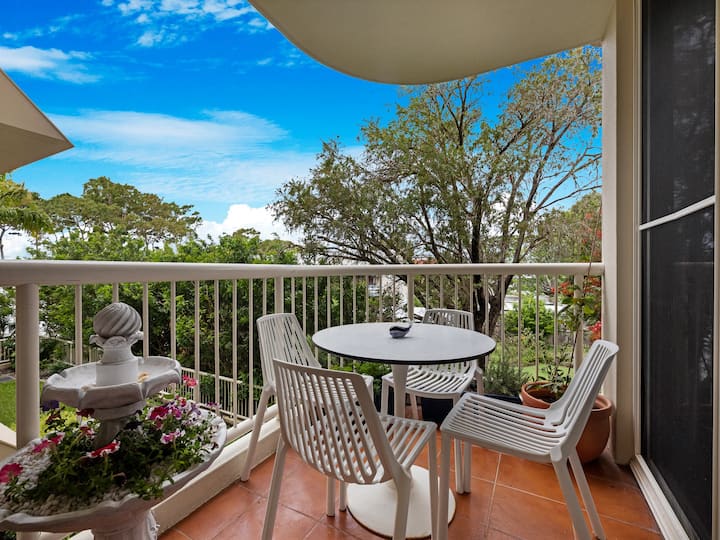 Relaxing Getaway Steps Beach With Pool - Hervey Bay