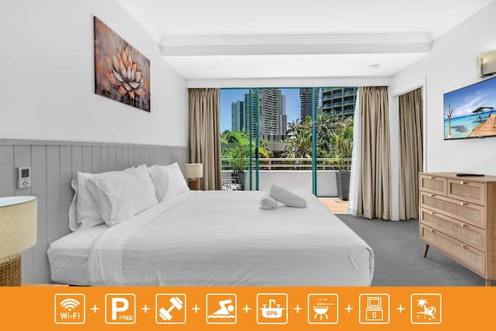 Sunlit 1-bedroom Apt At Crown Tower With Parking - Surfers Paradise