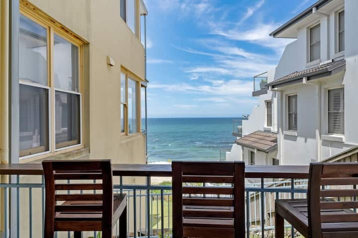 Oceanfront Stay – Steps To The Sand - The Entrance