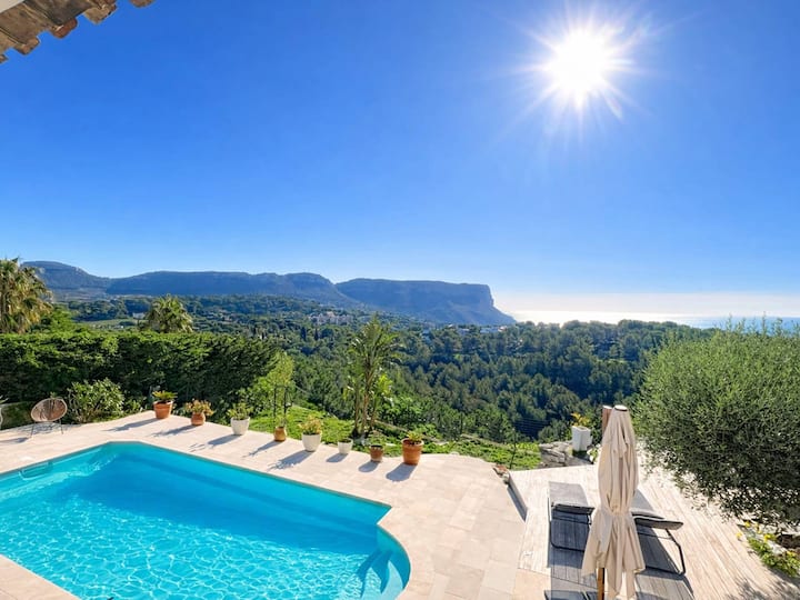 Villa à Cassis Avec Piscine Et Climatisation - Cassis