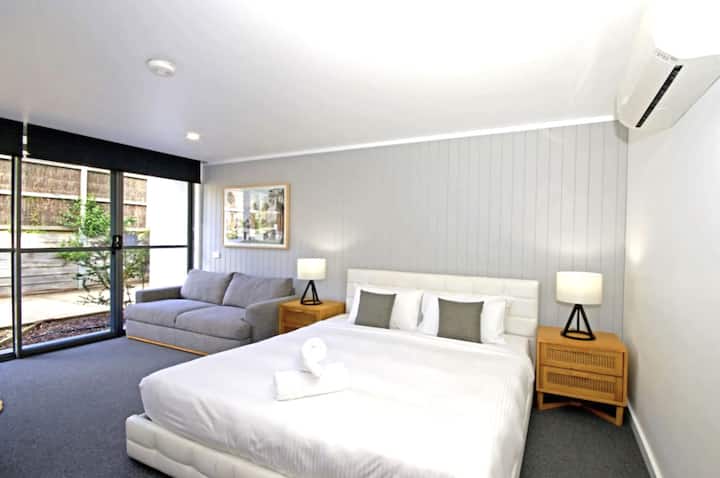 Bay View - Palm Springs - Lorne