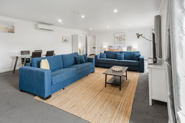 Bay View - Lounge Lovers - Lorne