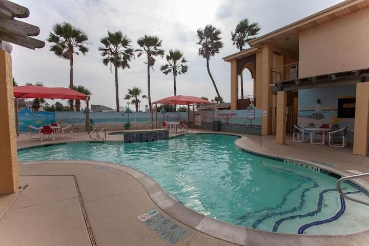 Ramada South Padre Island | Seaside Family Suite - South Padre Island