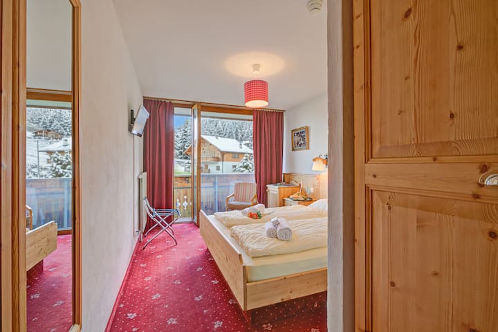 Hotel Relais Alpin Twin Room & Balcony6 - Les Diablerets