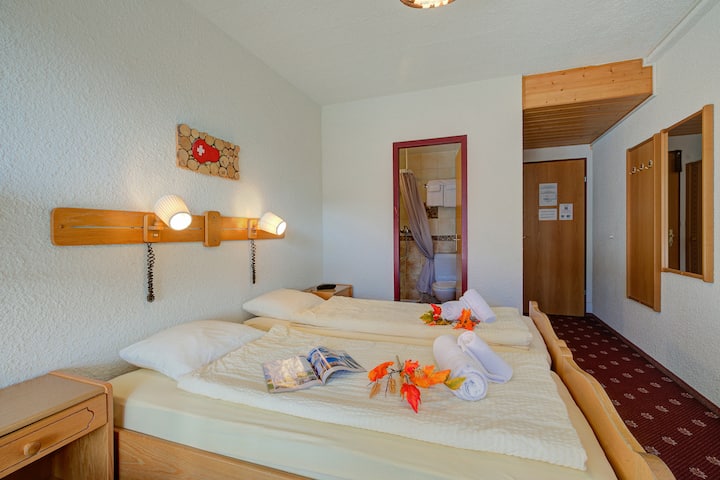 Hotel Relais Alpin Family Room & Balcony1 - Les Diablerets
