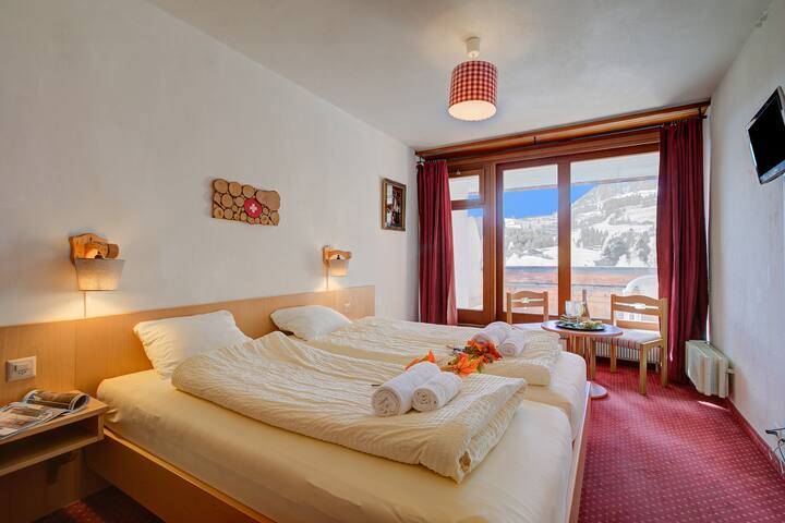 Hotel Relais Alpin Twin Room Ski In-out 4 - Gstaad