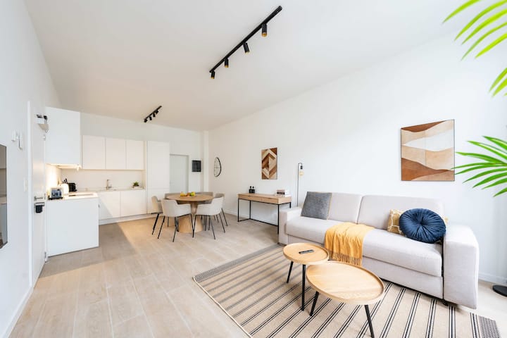 Comfortable Urban Retreat For 6 In Central Antwerp - Amberes, Bélgica