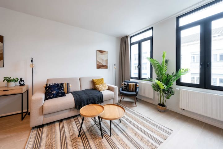 Modern 6-guest Apartment In Central Antwerp - Anvers