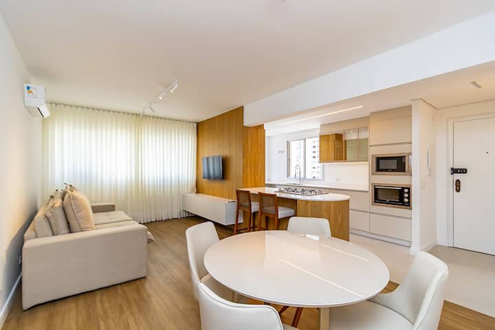 Retrofit Premium Ao Lado Da Praça Do Japão -Bar141 - Curitiba