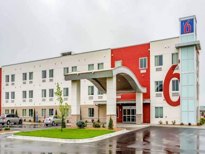 Motel 6 Mankato, Mn_1 Lit Queen | Nsmk - Mankato, MN