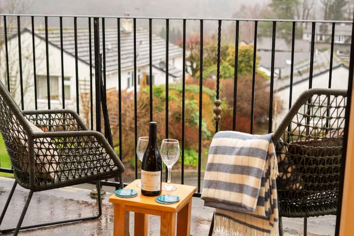 Panoramic Fell View Home & Balcony - Coniston