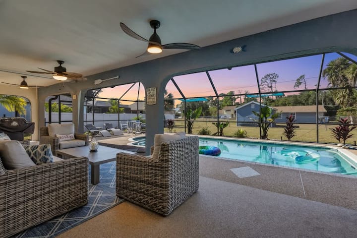 Florida Sunhouse – Lanai Living & Heated Pool - Port Charlotte, FL