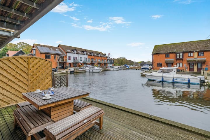 4 Bed In Horning (Oc-s34101) - Horning