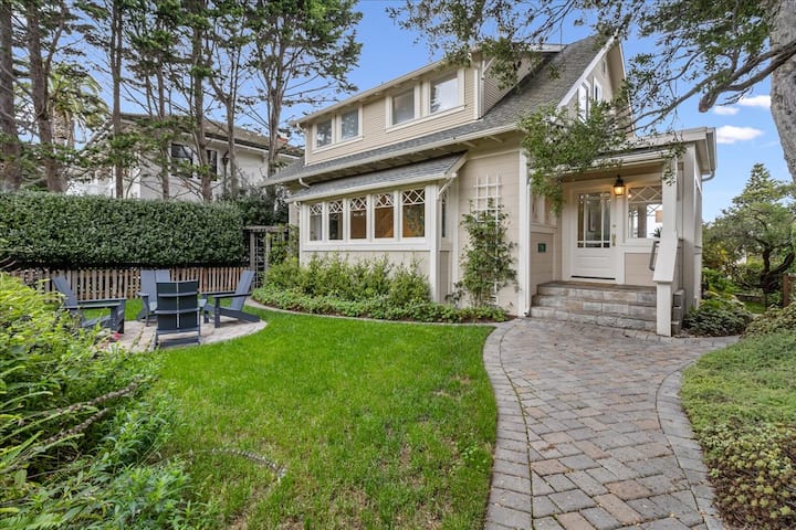 3988 Cannery Cottage - Coastal Living Near The Bay - Pacific Grove, CA