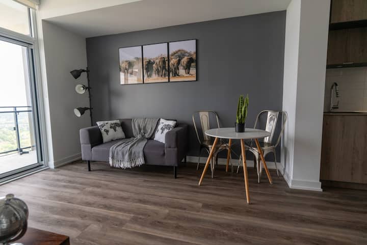 Suite W/ Gym, Pet Spa & Run | Yonge & Sheppard - Toronto