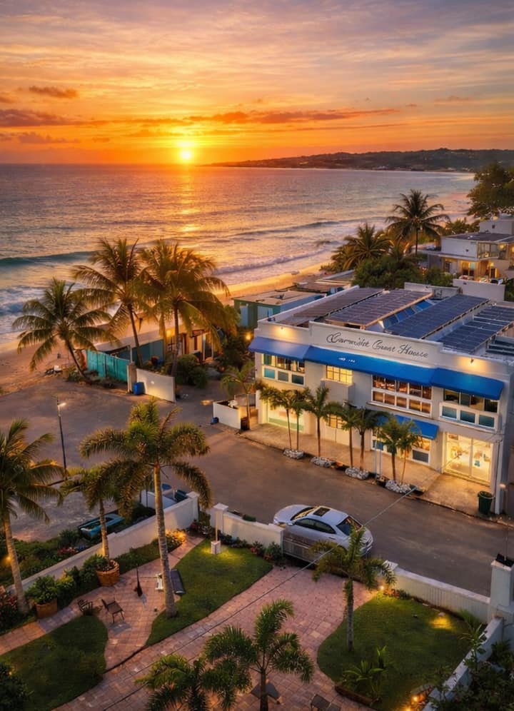 Spacious Beachfront Home Aguada And Aguadilla - Aguadilla