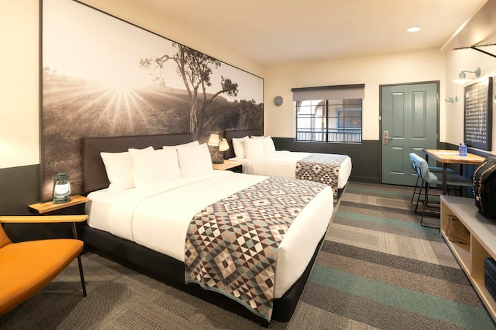 Onsite Bike Repair Station And Café/bar - Sedona