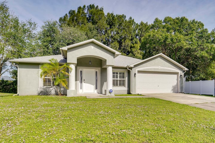 Spacious Home W/ Yard: 8 Mi To Wabasso Beach - Sebastian, FL