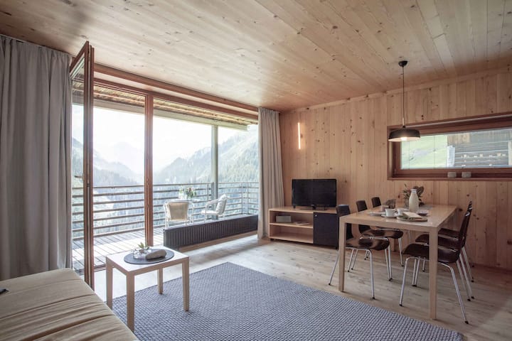 Holiday Apartment With Balcony - Gemeinde Warth